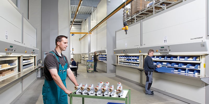 Vertical Carousel: Optimizing Operations and Employee Access