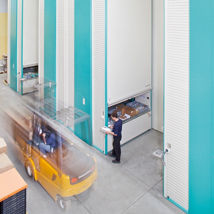 4 Difficulties in Industrial Storage Systems and How to Overcome Them