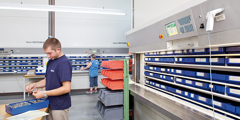Maximizing Warehouse Efficiency with Vertical Rotating Shelves
